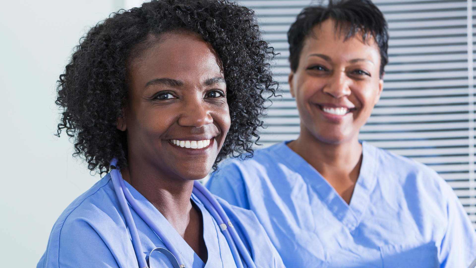 Follicular Phase Discharge: What’s Normal & Warning Signs